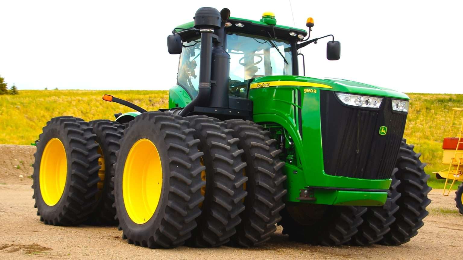 John Deere 9560R Tractor Maintenance Guide & Parts List